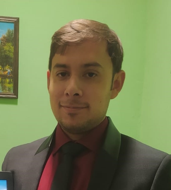 Dr. Christian Álvarez